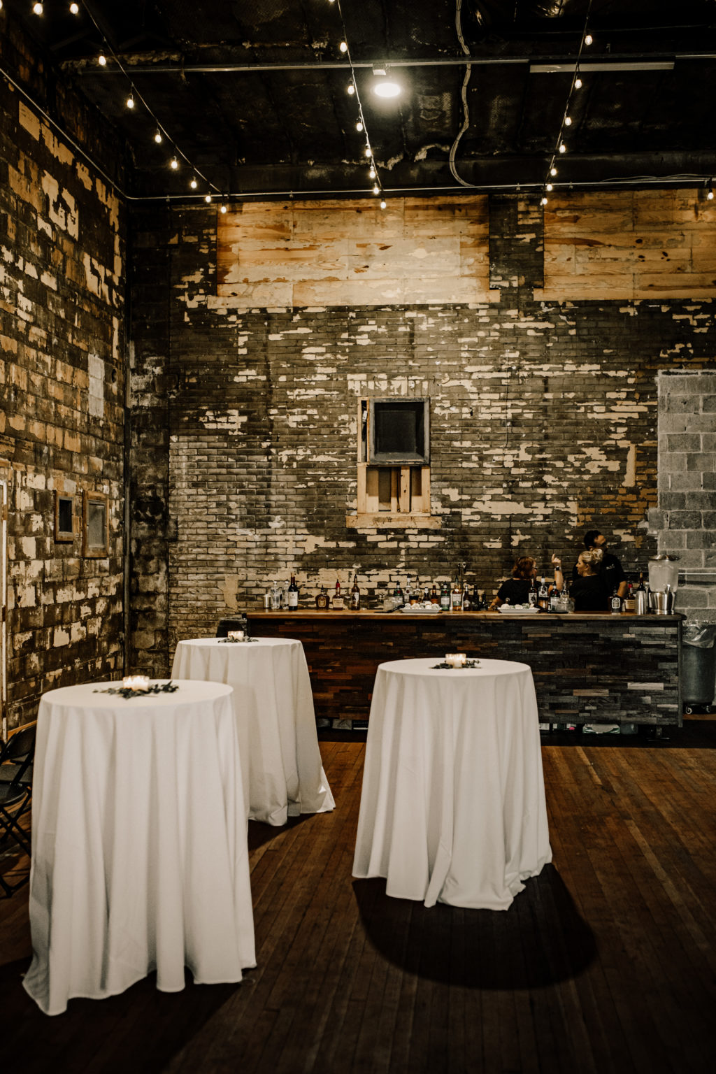 The Jam Handy Wedding - Detroit, Michigan - thebestdaydetails.com